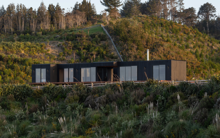 Vertical Shiplap Cladding | Weatherboard Cladding | JSC