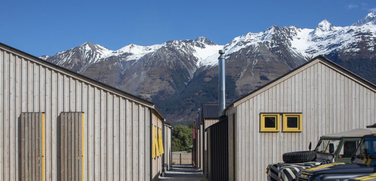 Vertical Cladding | JSC