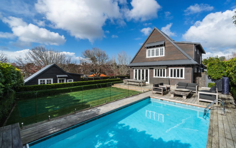 Bevel Back Weatherboard Cladding | JSC