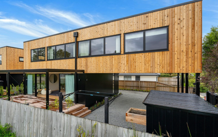 Vertical Shiplap Cladding | Weatherboard Cladding | JSC