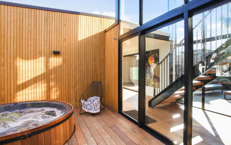 Vertical Shiplap Cladding | Weatherboard Cladding | JSC